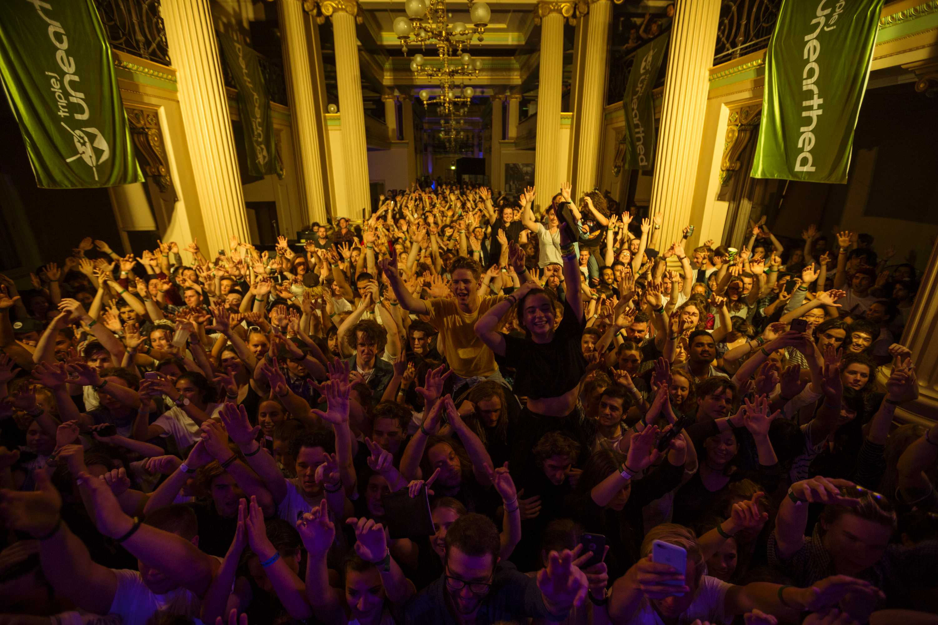 Being a good crowd member in 2018: advice from your fave artists - triple j