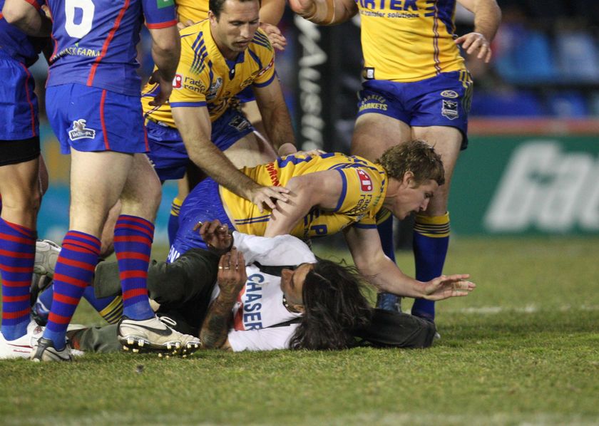 Serial pitch invader faces lifetime ban - ABC News