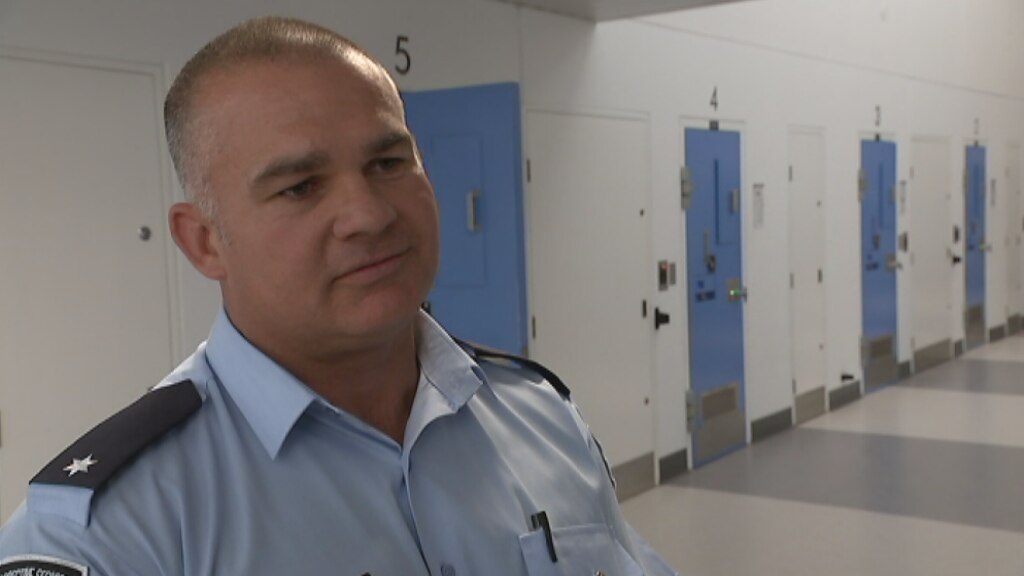 Most difficult prisoners mentoring most vulnerable in trial program ...