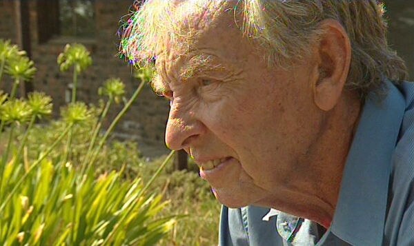 Canberra scientist Graeme Laver dead at 79 - ABC News