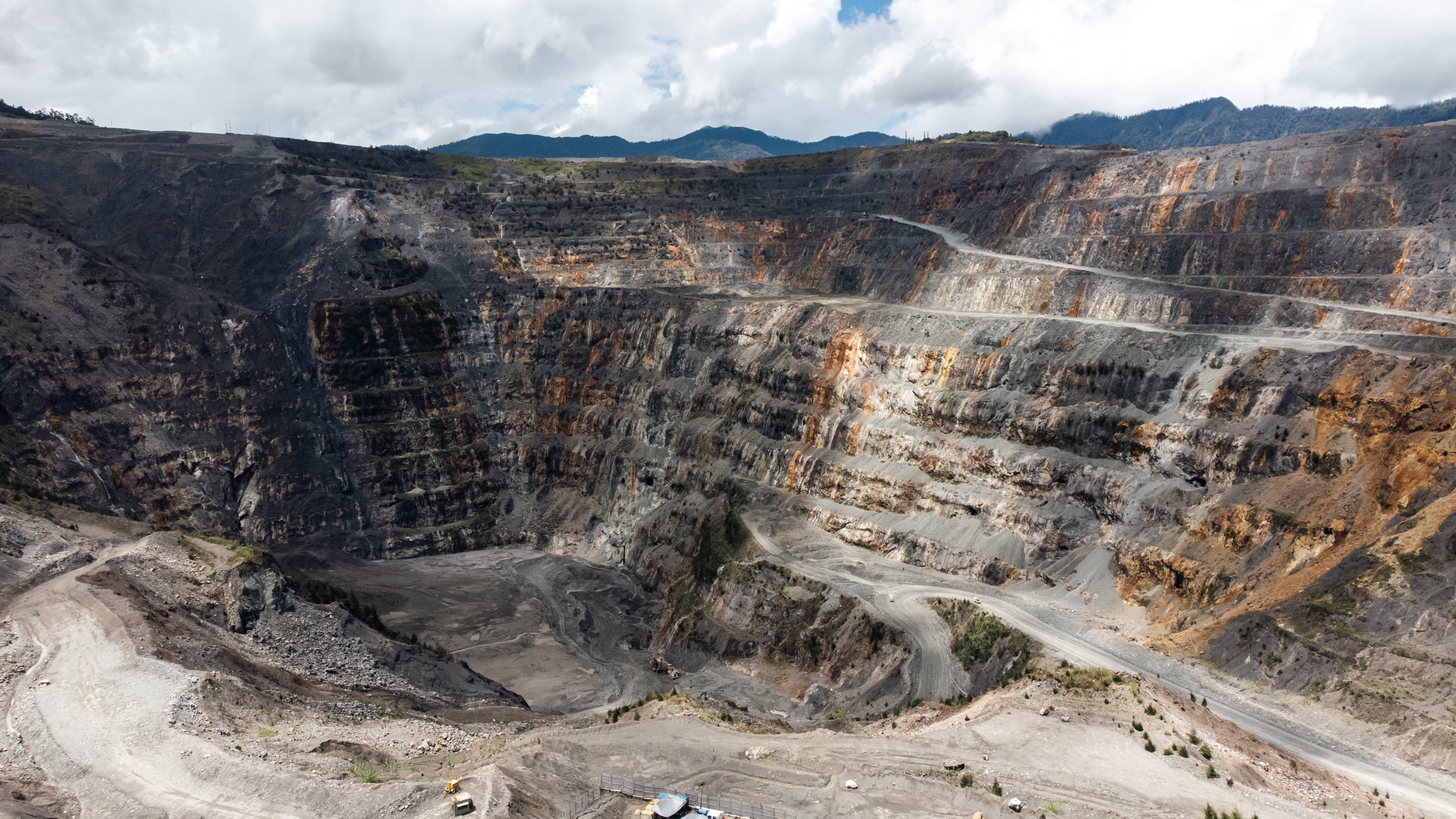 PNG government greenlights military response to illegal mining at ...