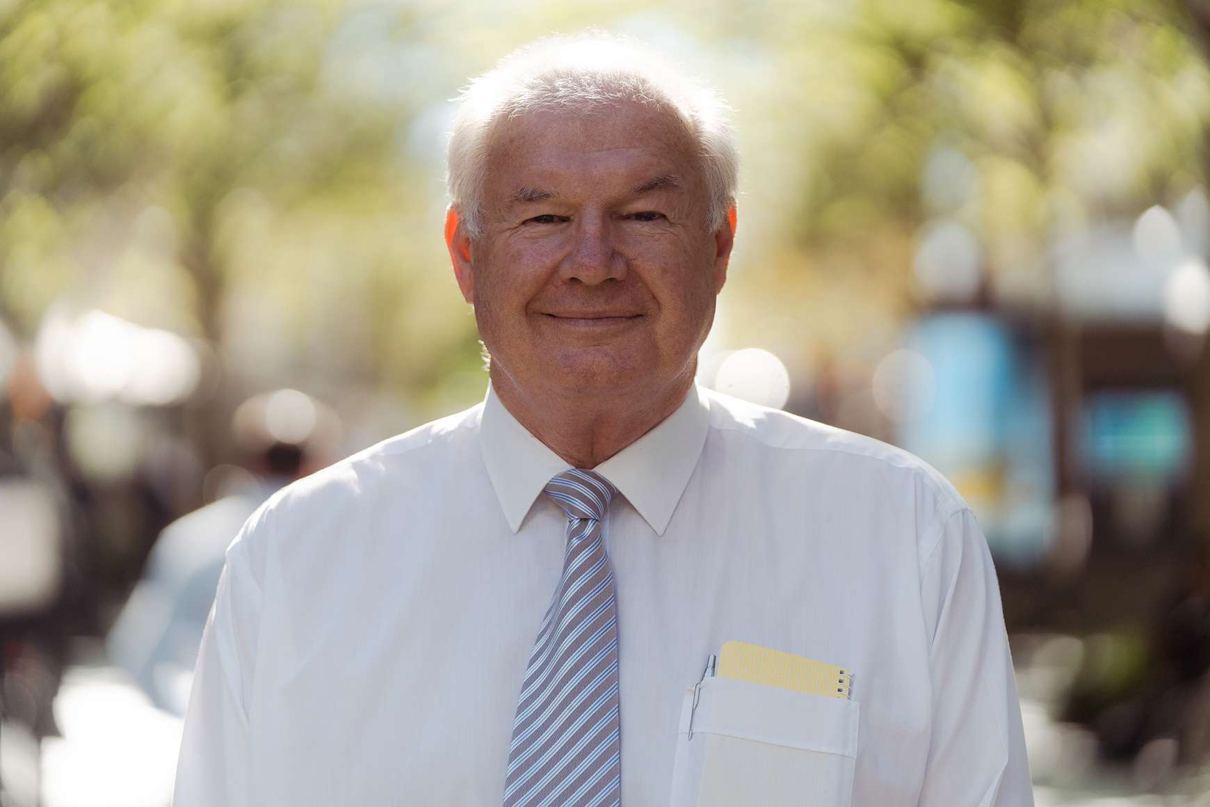 How to ditch your day job and start a small business in fewer than 44 ...