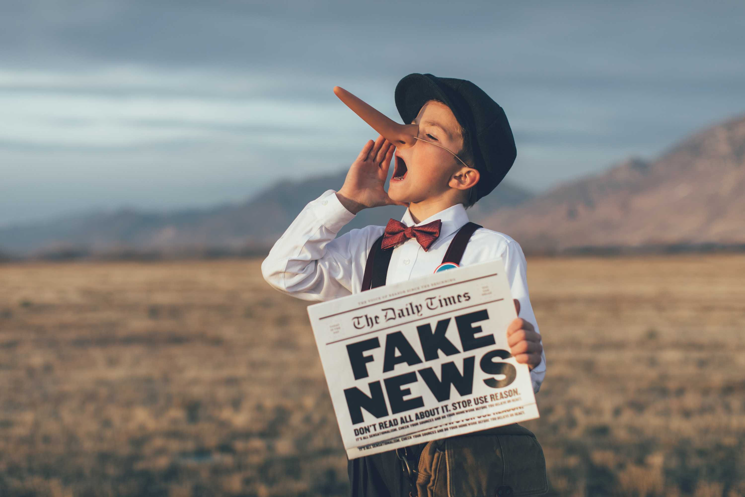 Spot fake news online with these free tools for fact-checking bogus ...