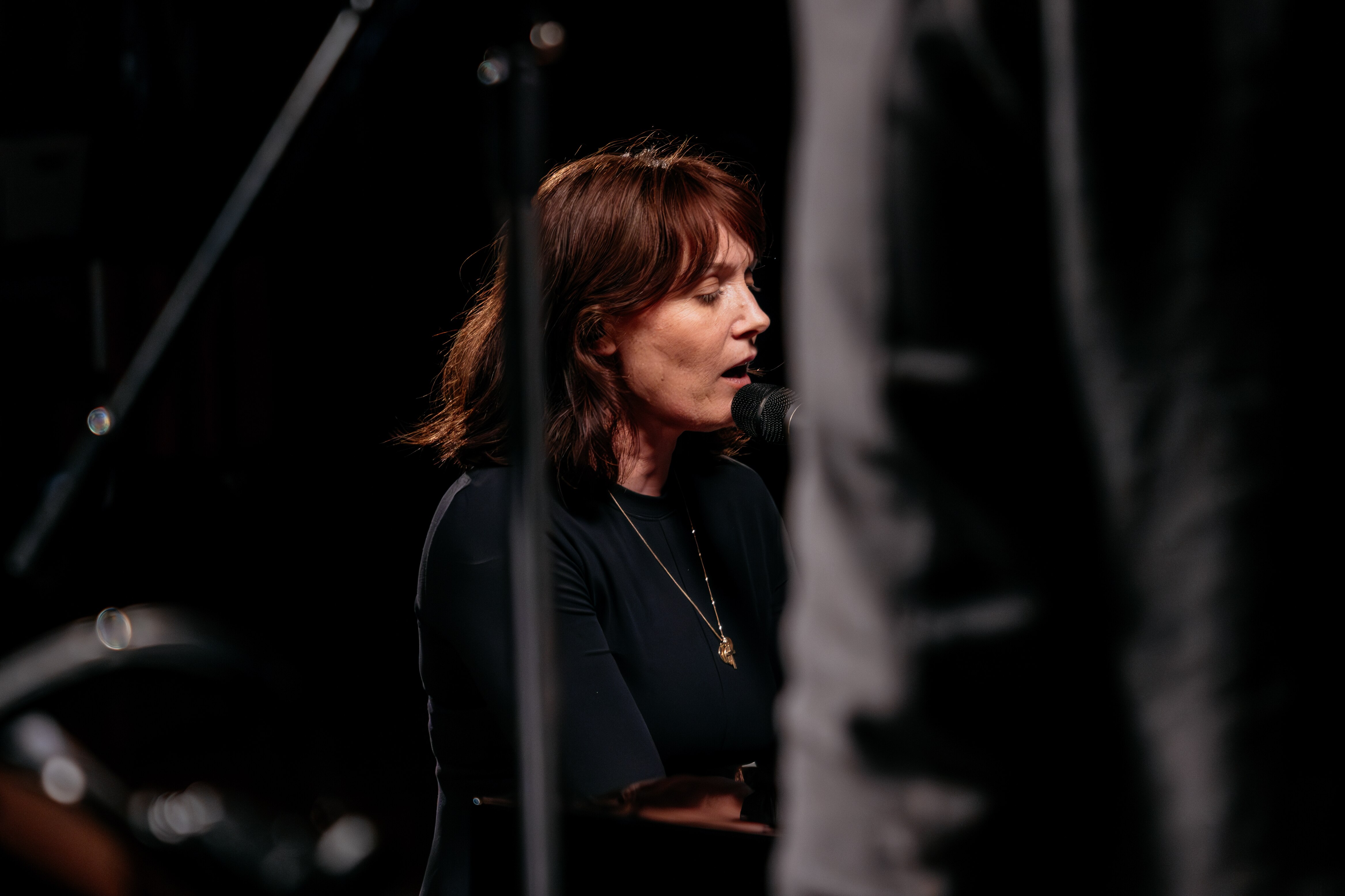 Sarah Blasko interrogates the past on her new album - ABC listen