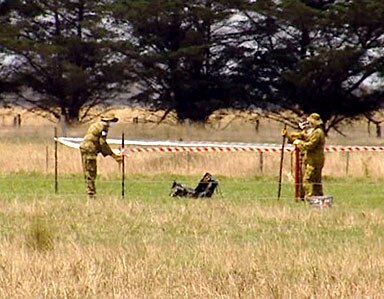 Roulettes crash in mid-air - ABC News
