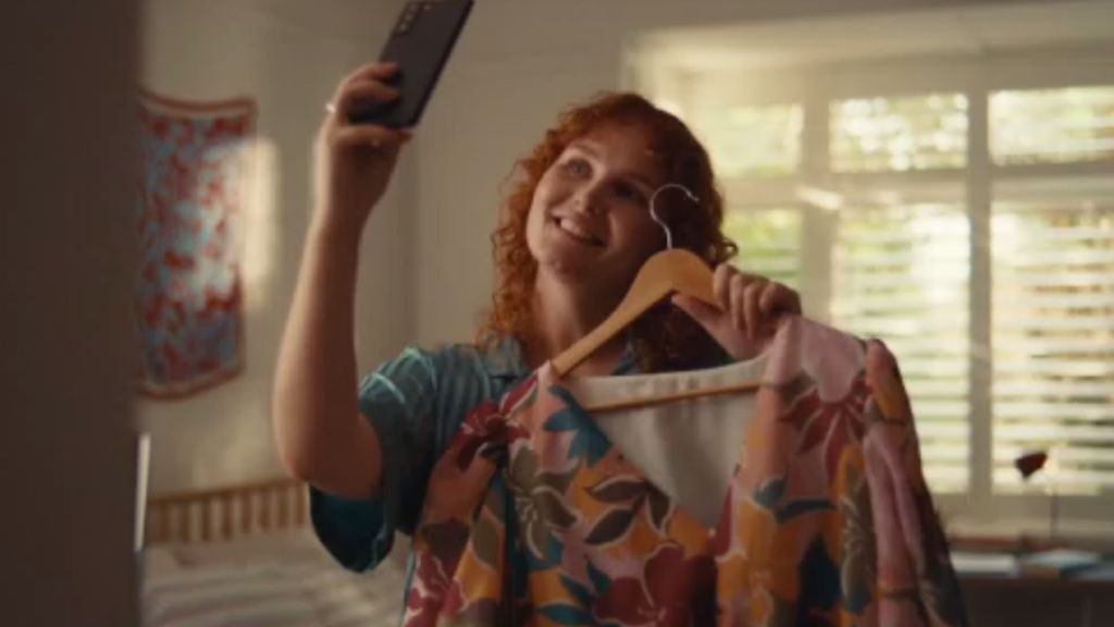 Advertisement for NSW Government's "It's not love, it's coercive ...