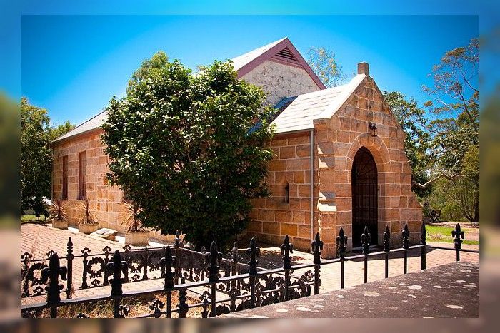 A New Story for an Old Land: 200 Years of the Bible Society in ...