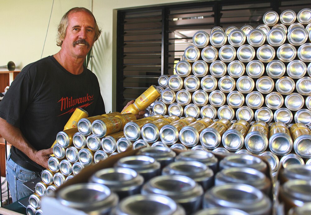 Building beer can boats for the race that stops Darwin is serious ...