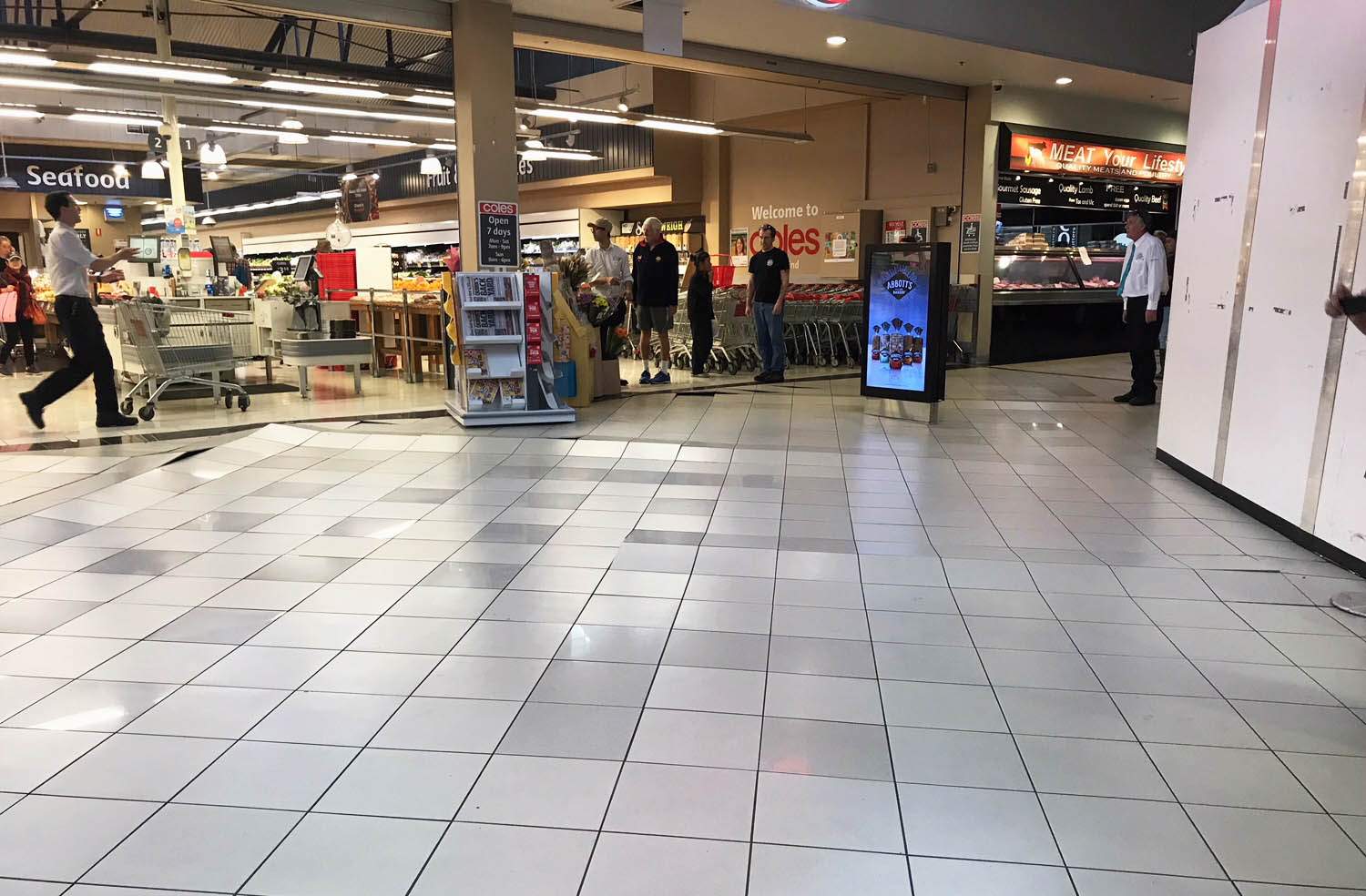 Buckling floor near Brisbane Coles store causes shopping centre ...