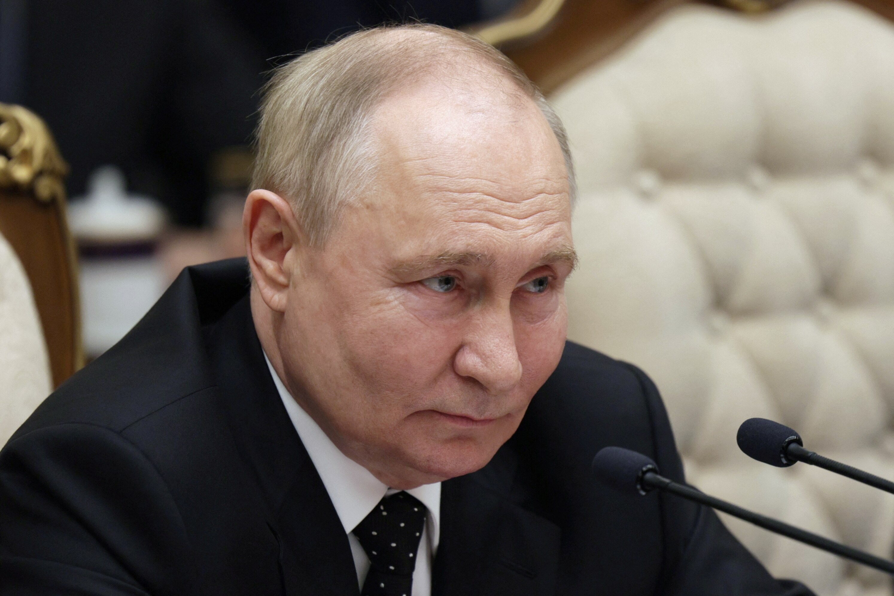 The West watches anxiously as Vladimir Putin and Kim Jong Un sign new ...