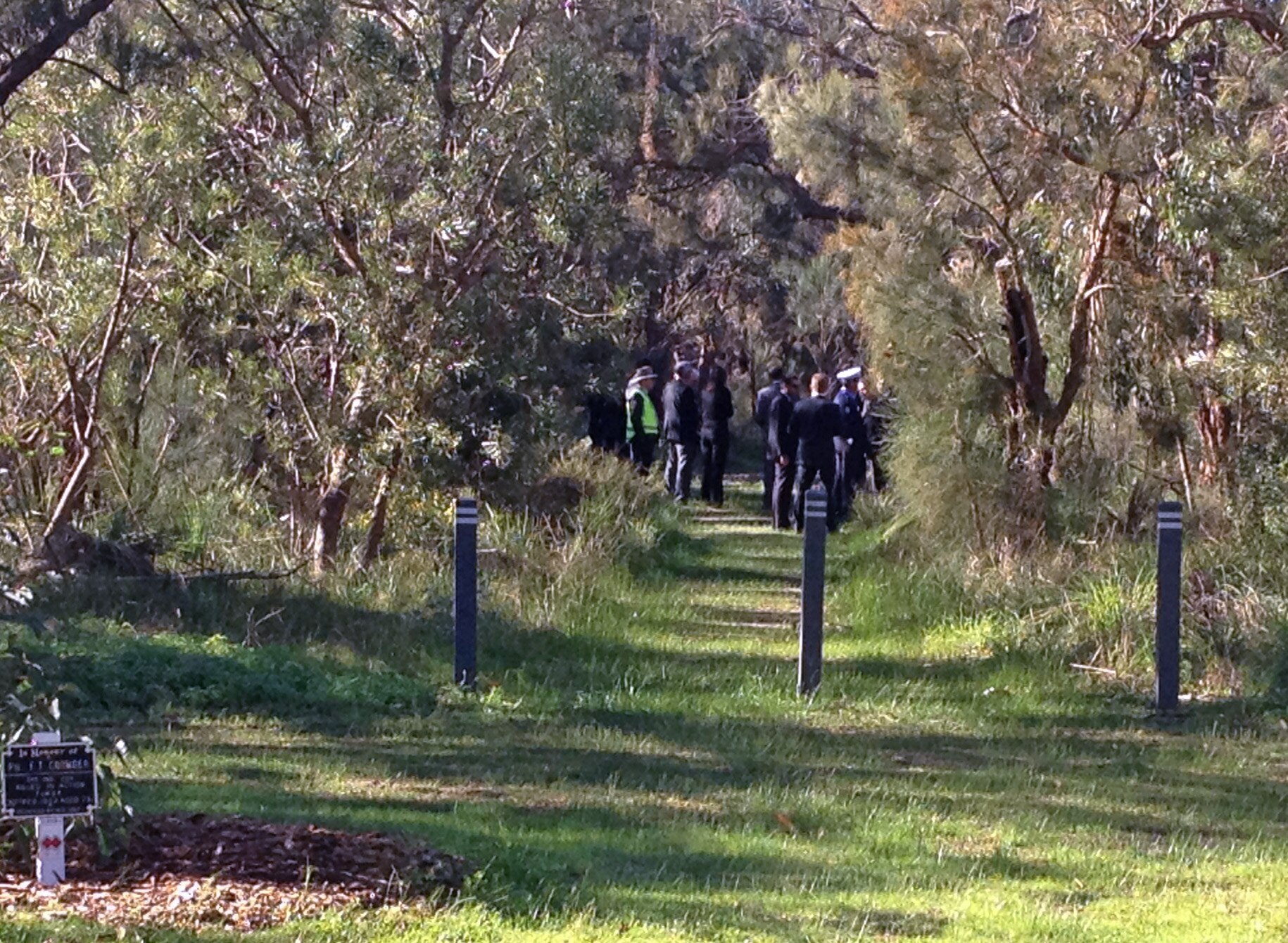 Supreme Court judge visits Rayney burial site - ABC News