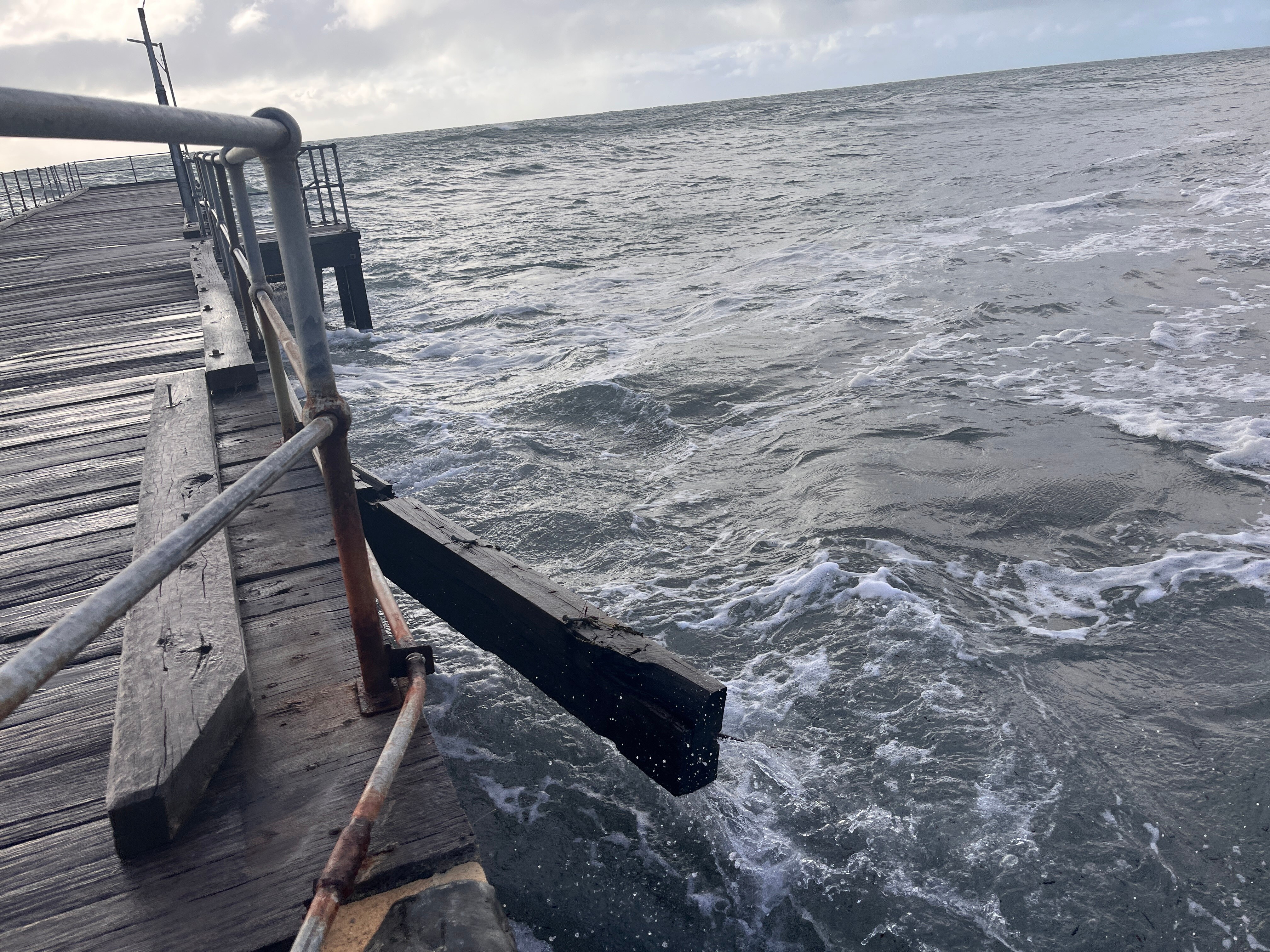 Weather warning for abnormally high tides along entire SA coastline ...