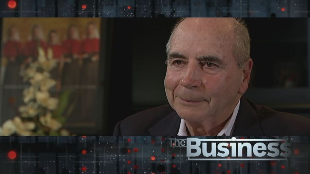 Bernie Fraser comes out swinging - ABC News