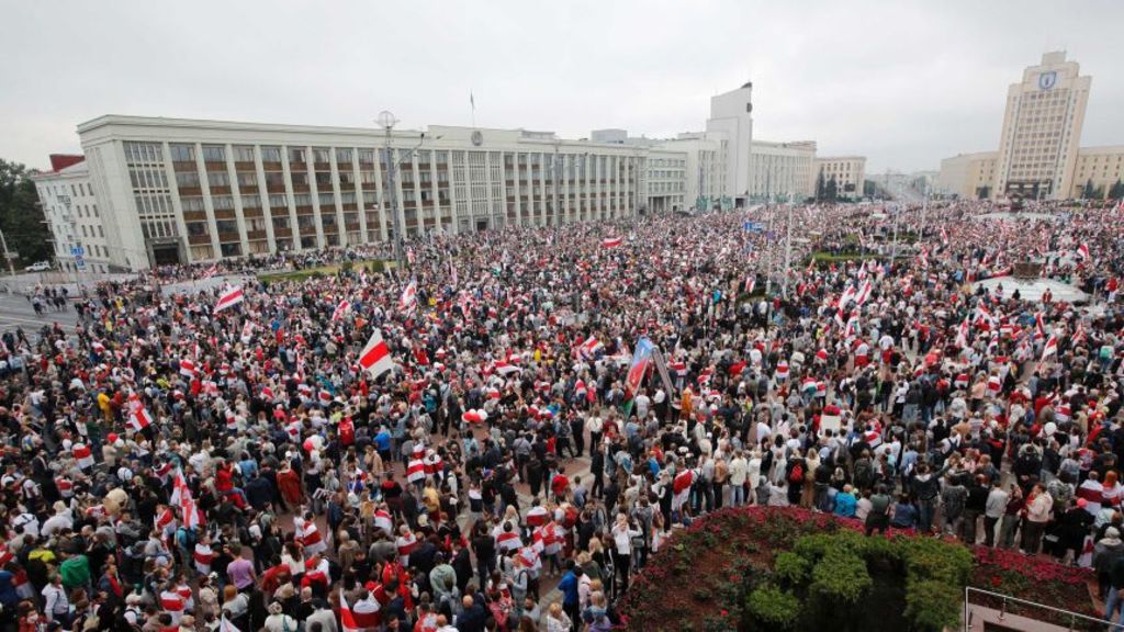 Demonstrators pack Belarus capital as protests continue - ABC News
