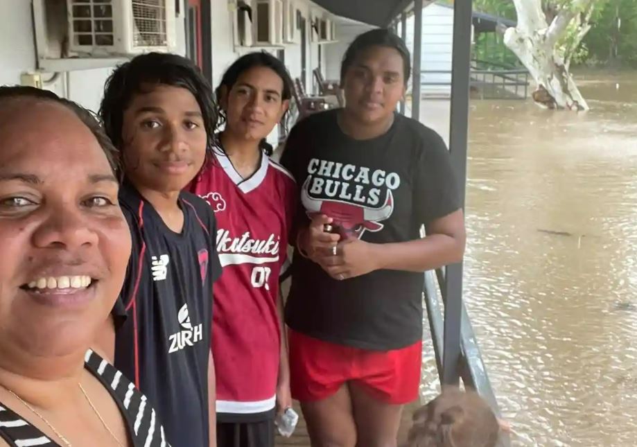 'Massive' crocodile found on the loose in Fitzroy Crossing after WA ...