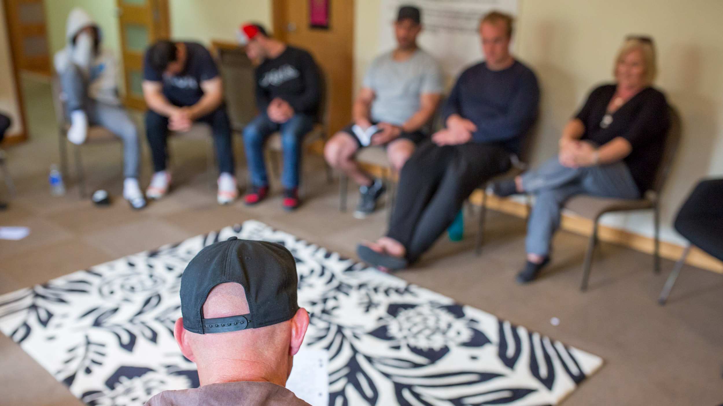 Inside an addiction rehab therapy session - ABC News