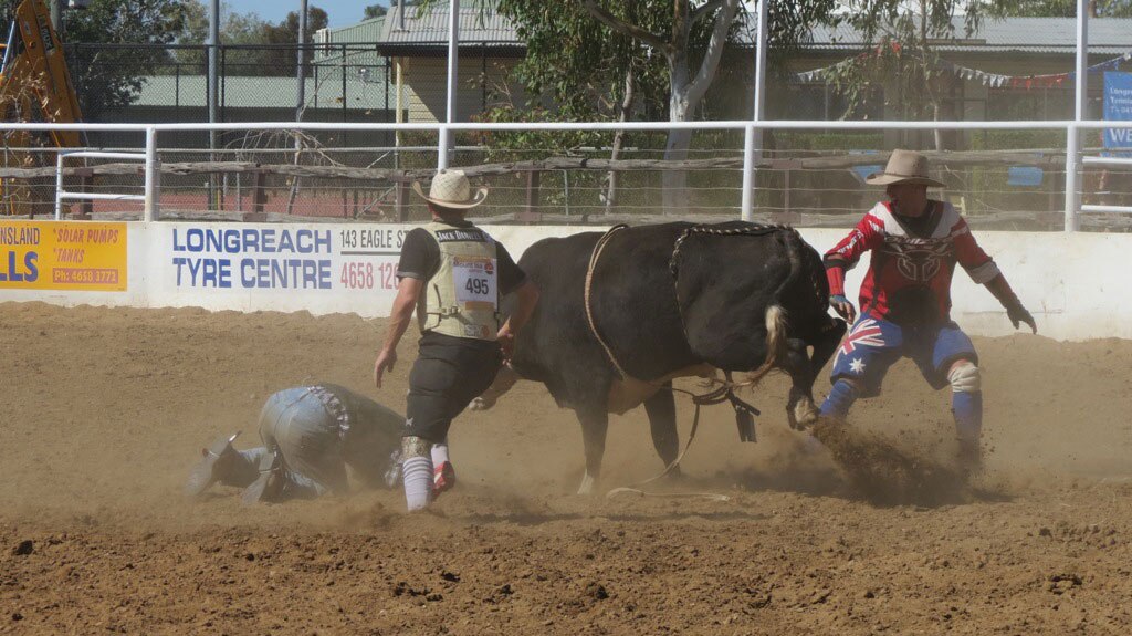 Longreach rodeo school 'not for weak-hearted' - ABC News