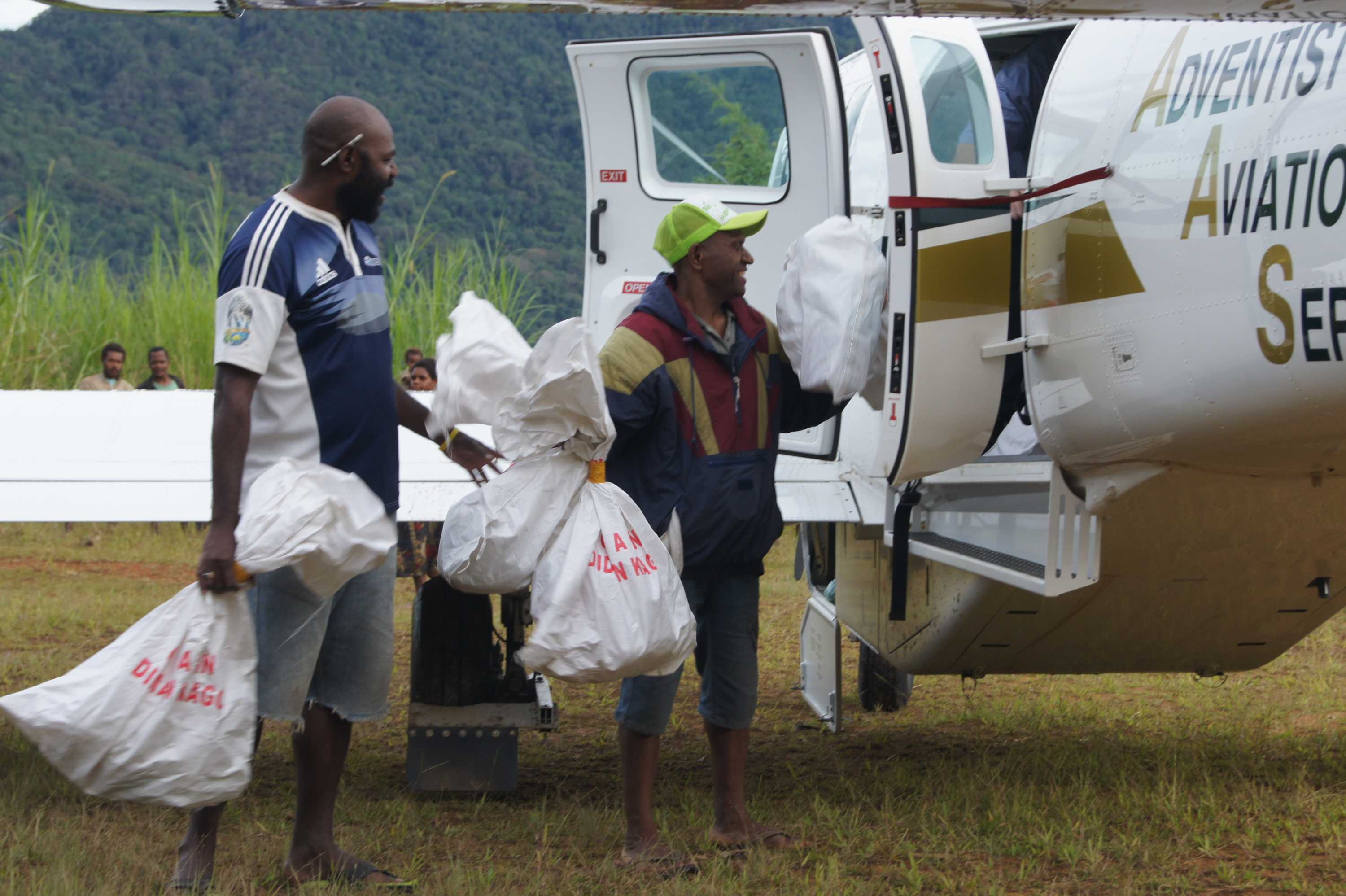 PNG suffering amid severe food shortage - ABC News