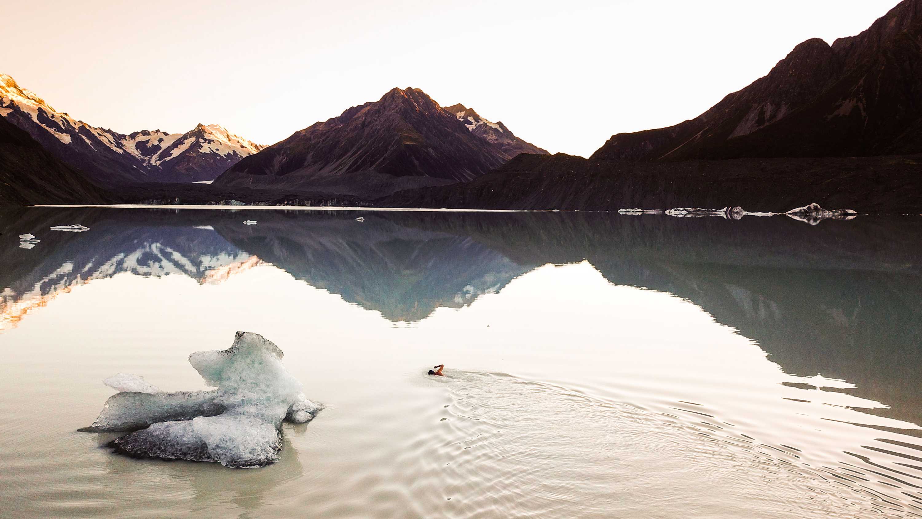 Outdoor swim enthusiast travels to New Zealand to swim with icebergs ...