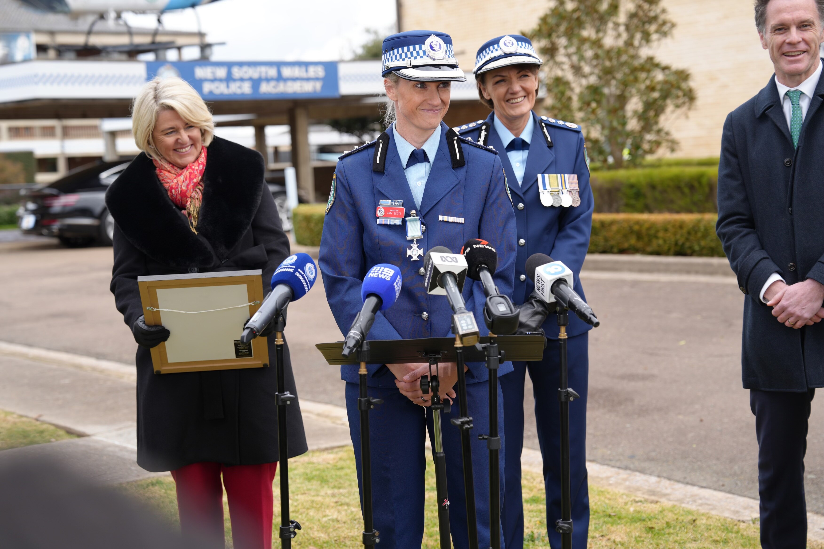 Westfield Bondi attack hero police officer Amy Scott honoured with ...