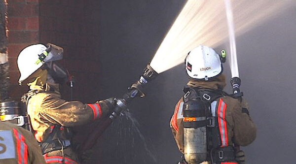 Woman dies in unit fire - ABC News