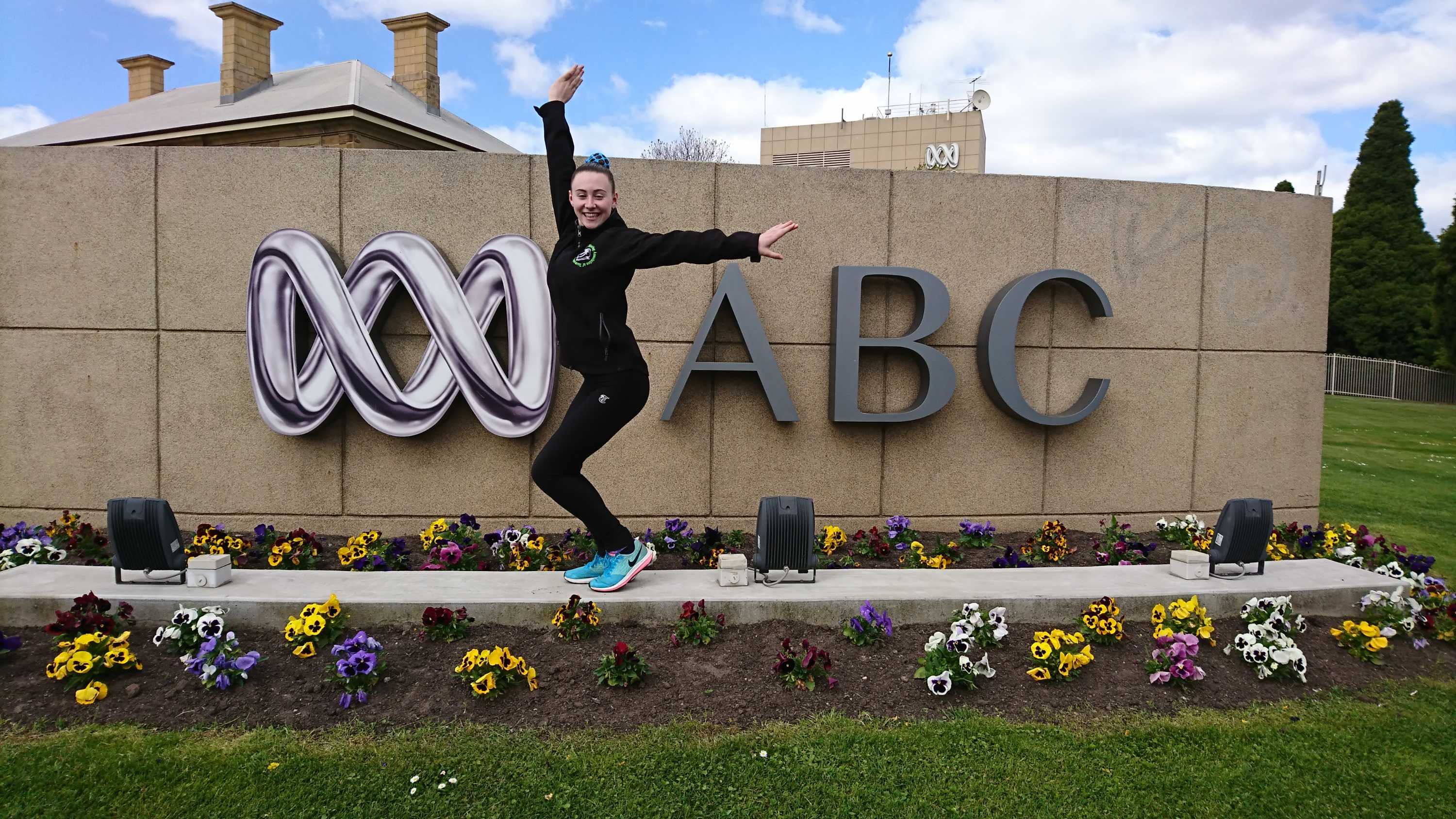 Tasmanian figure skater hopes to take on the world - ABC Hobart