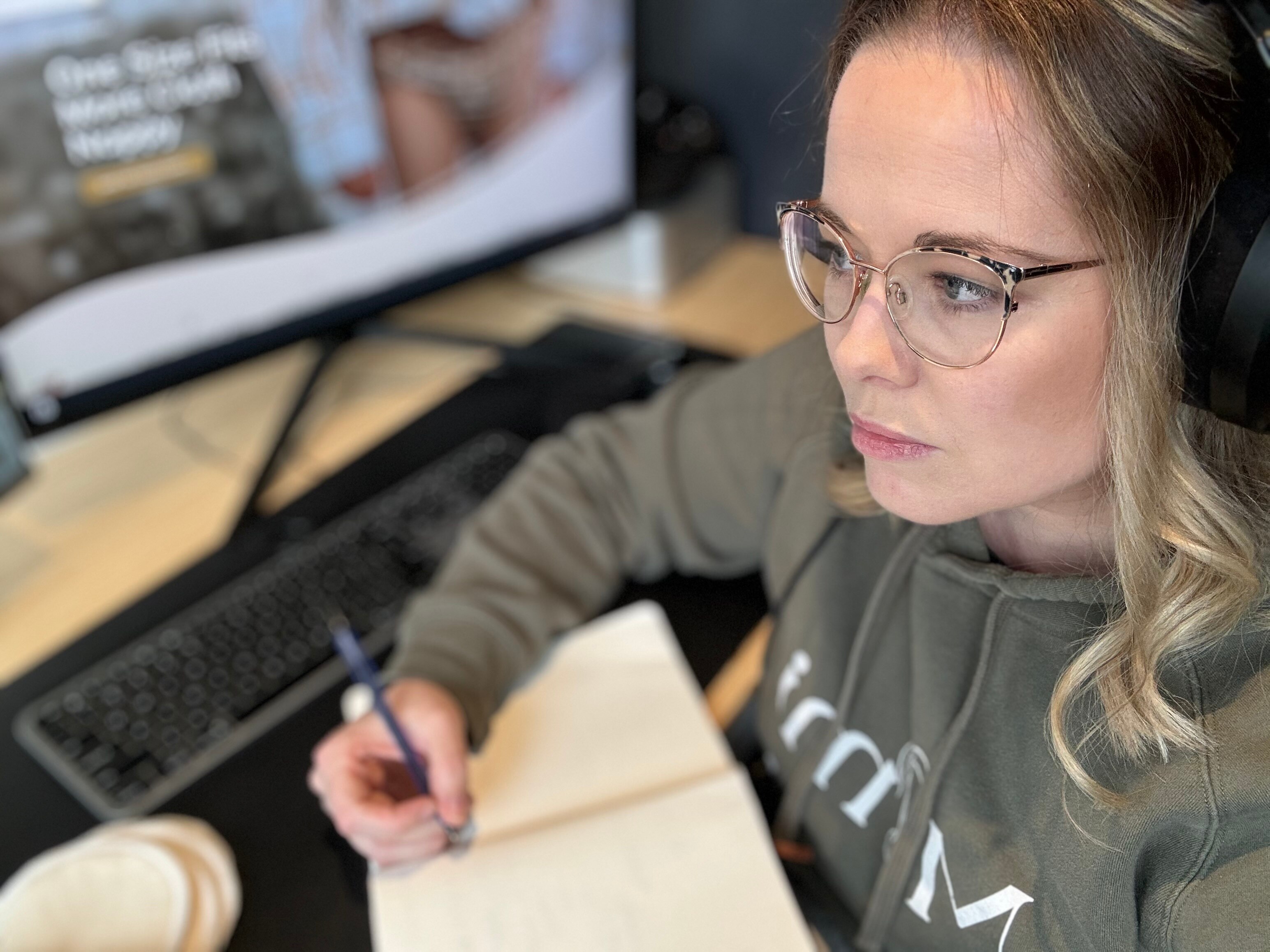 Emmy Groves - ABC News