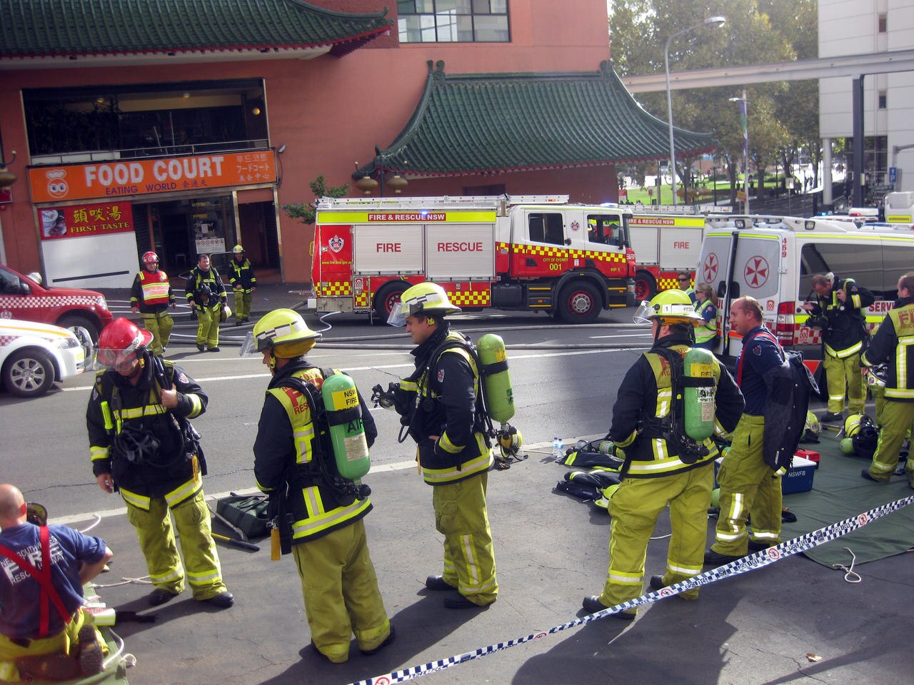 Chinese takeaway explosion sends diners fleeing - ABC News