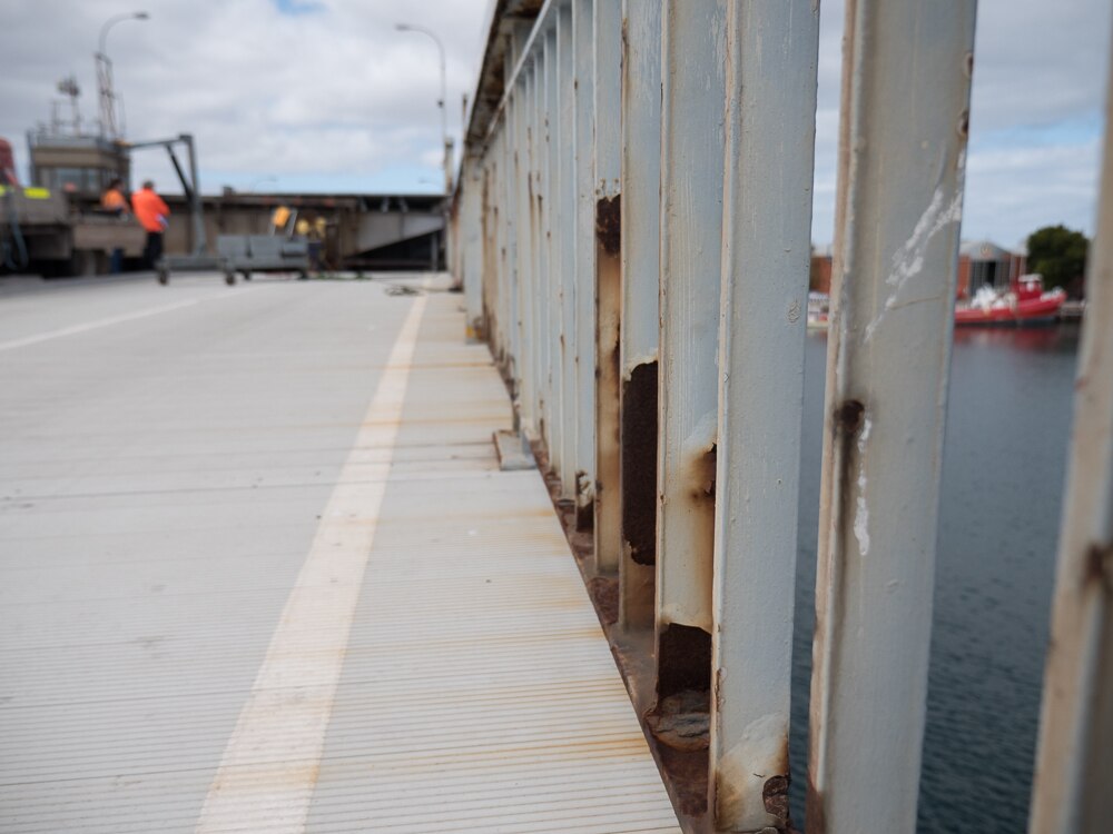 Port Adelaide's Birkenhead Bridge still moving more than 16,000 ...