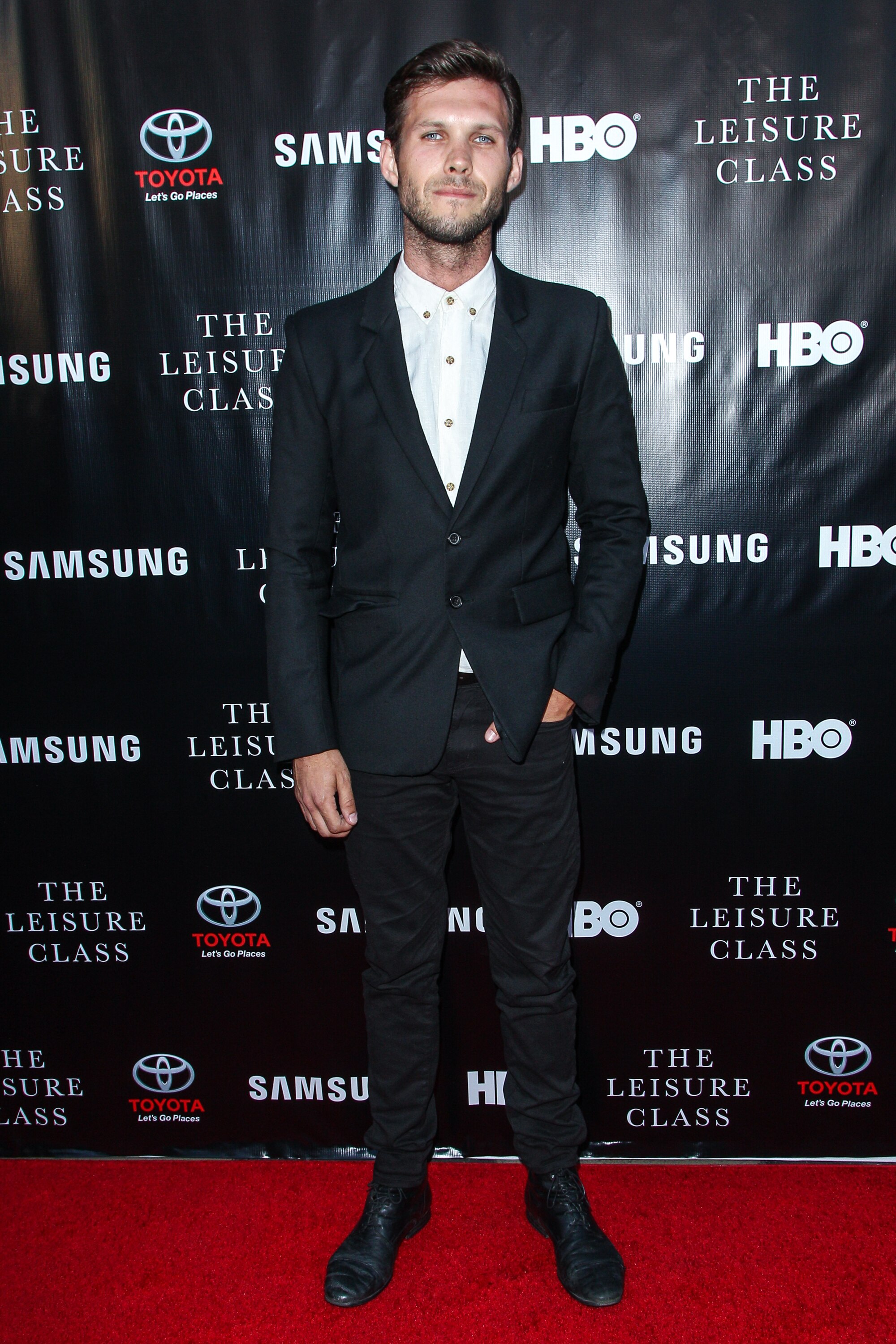 ICYMI: Harry and Meghan visit LA fire victims, Aussie music stars ...