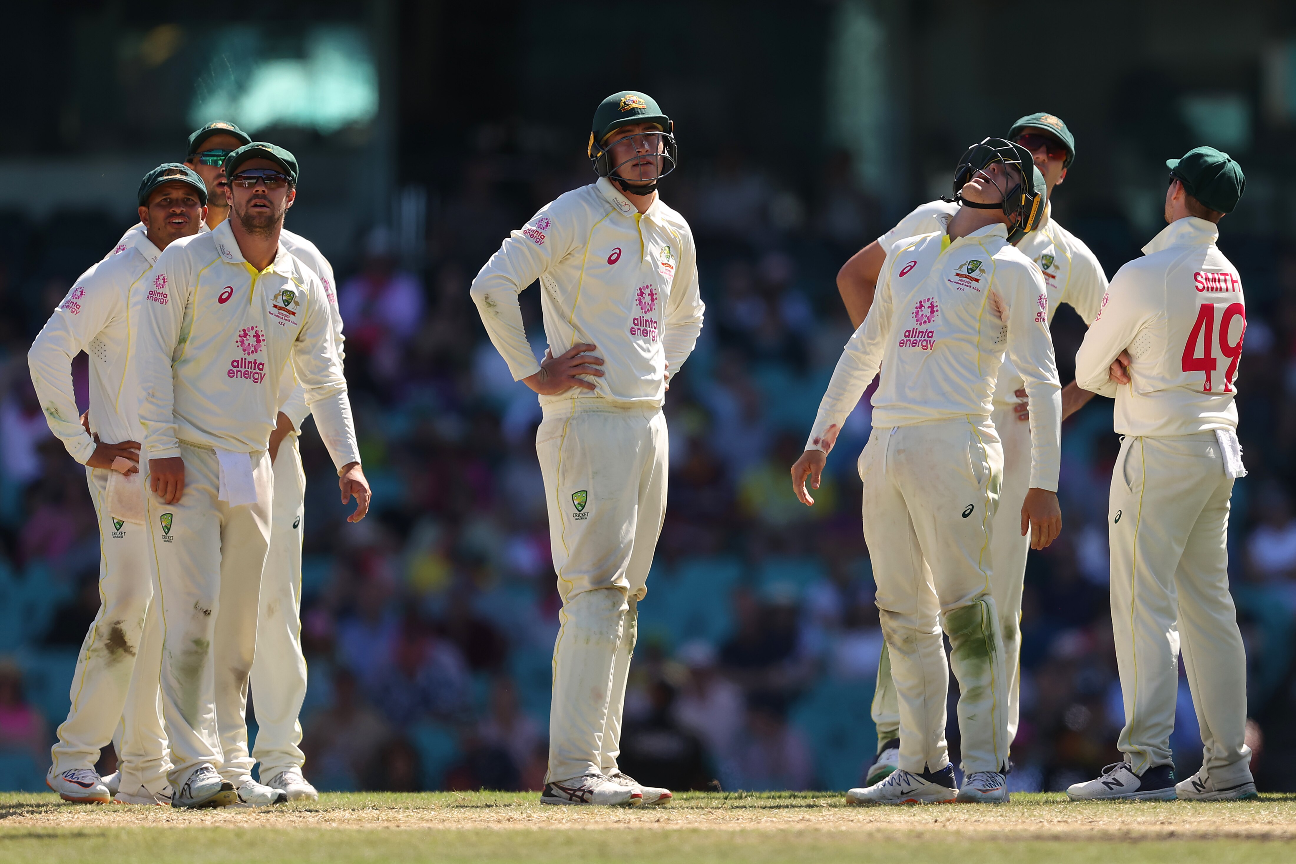 Australia and South Africa shake hands on rain-interrupted draw at SCG ...