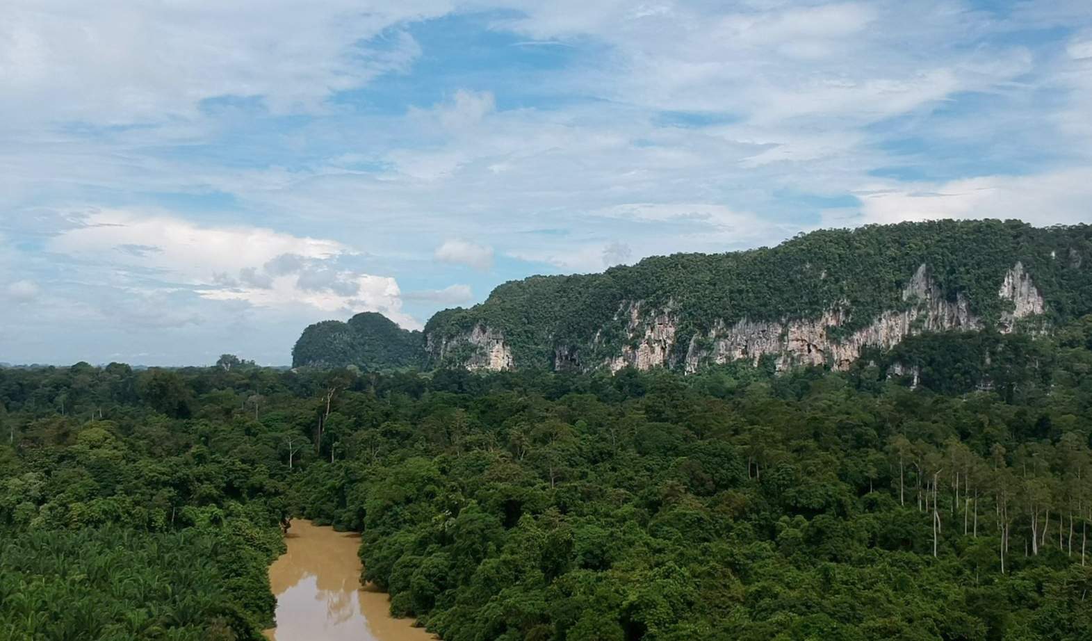 This Borneo archaeological dig cave could shed light on the Mt Toba ...