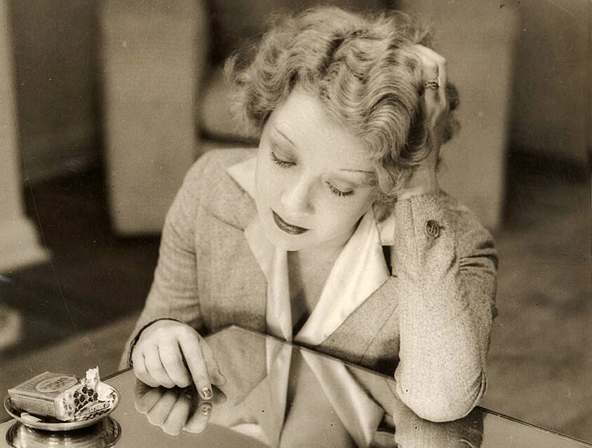 Dear Dorothy Dix and Miss Mary Tallis: The print agony aunts of the ...