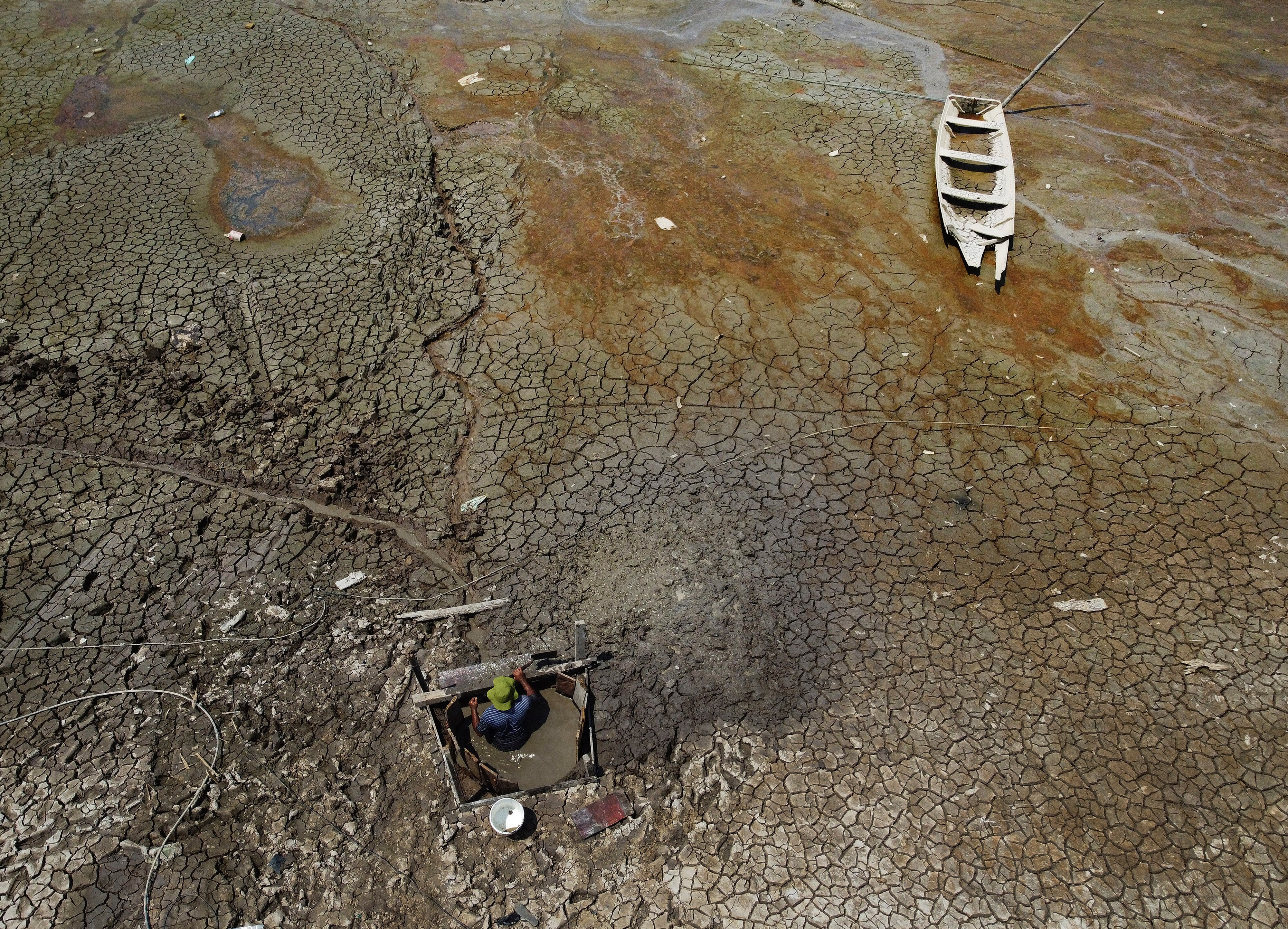 Drought in Brazil's Amazon sparks fears for the future as locals run ...