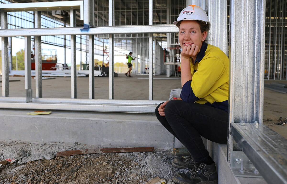 Women apprentices challenging gender stereotypes - ABC News