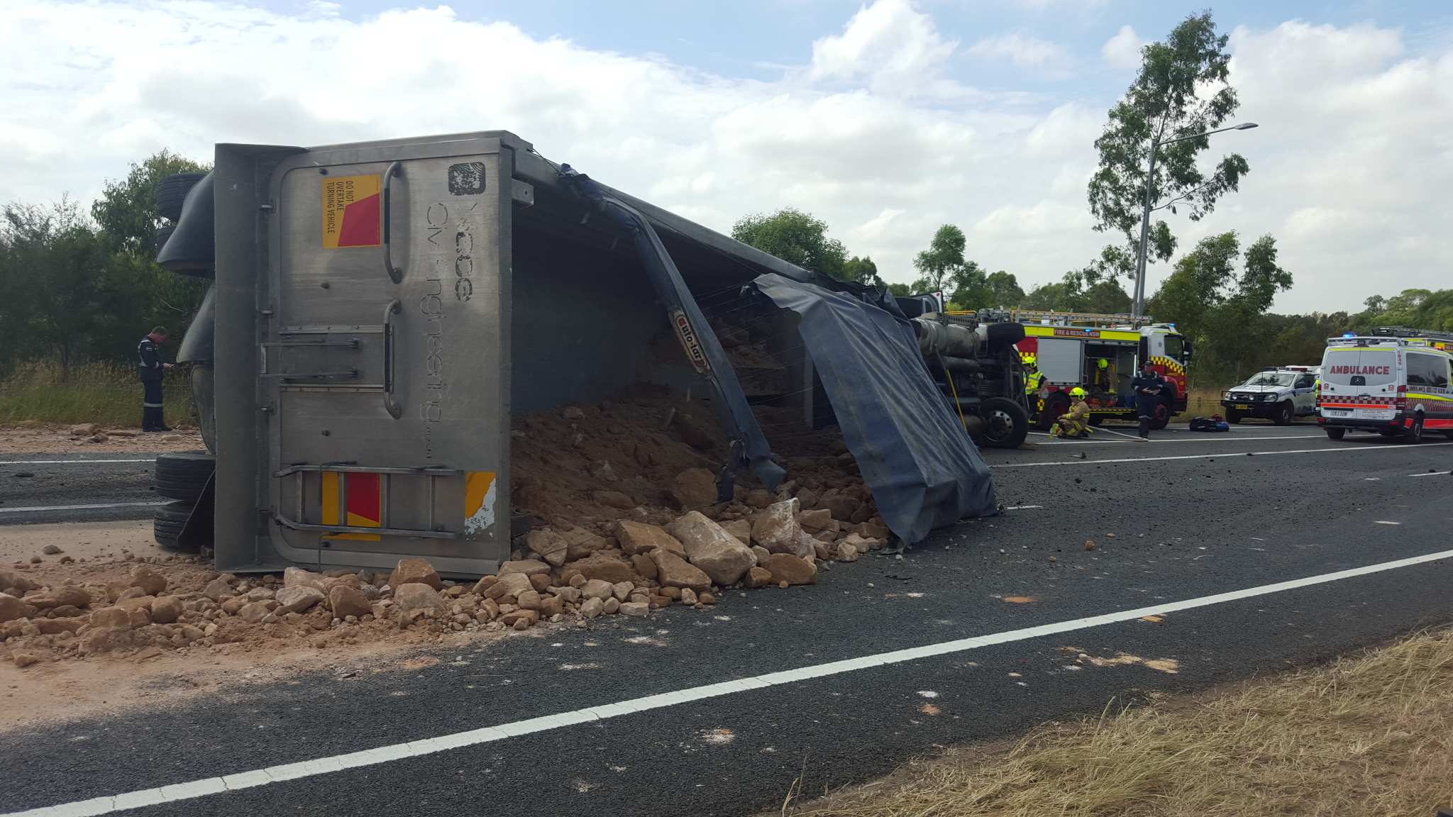 Sydney M7 truck crash causes major delays at Liverpool - ABC News