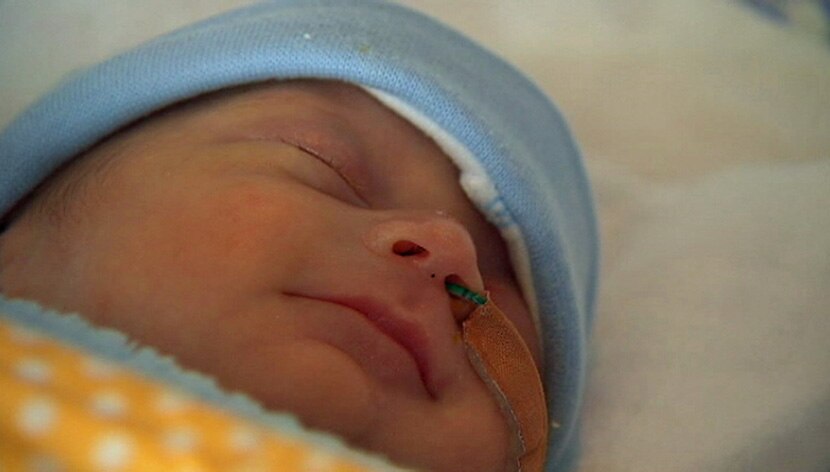 Hospital apologises for baby mix-up - ABC News