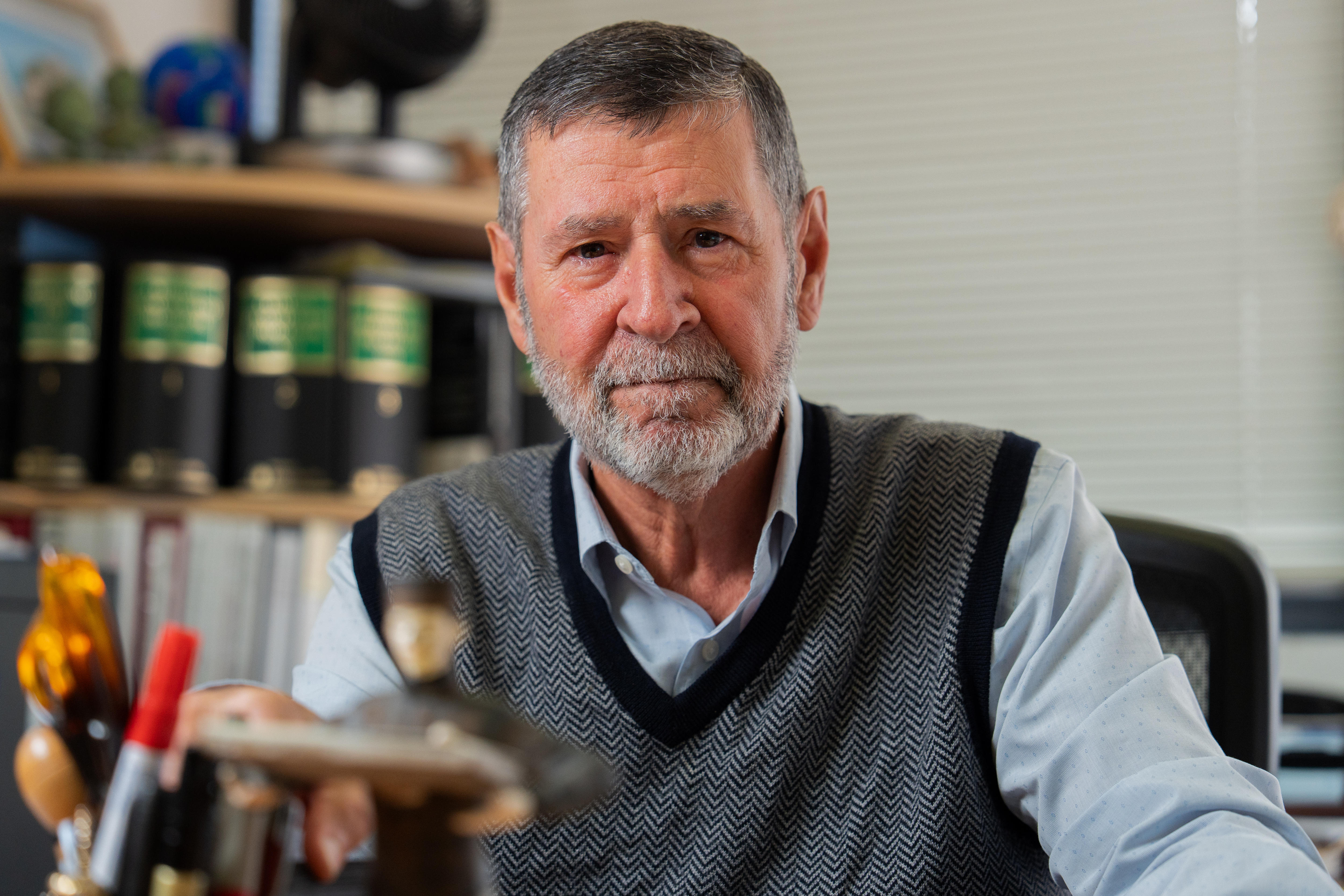 Australian man Geoffrey John Busch is on the FBI's most wanted list. We ...