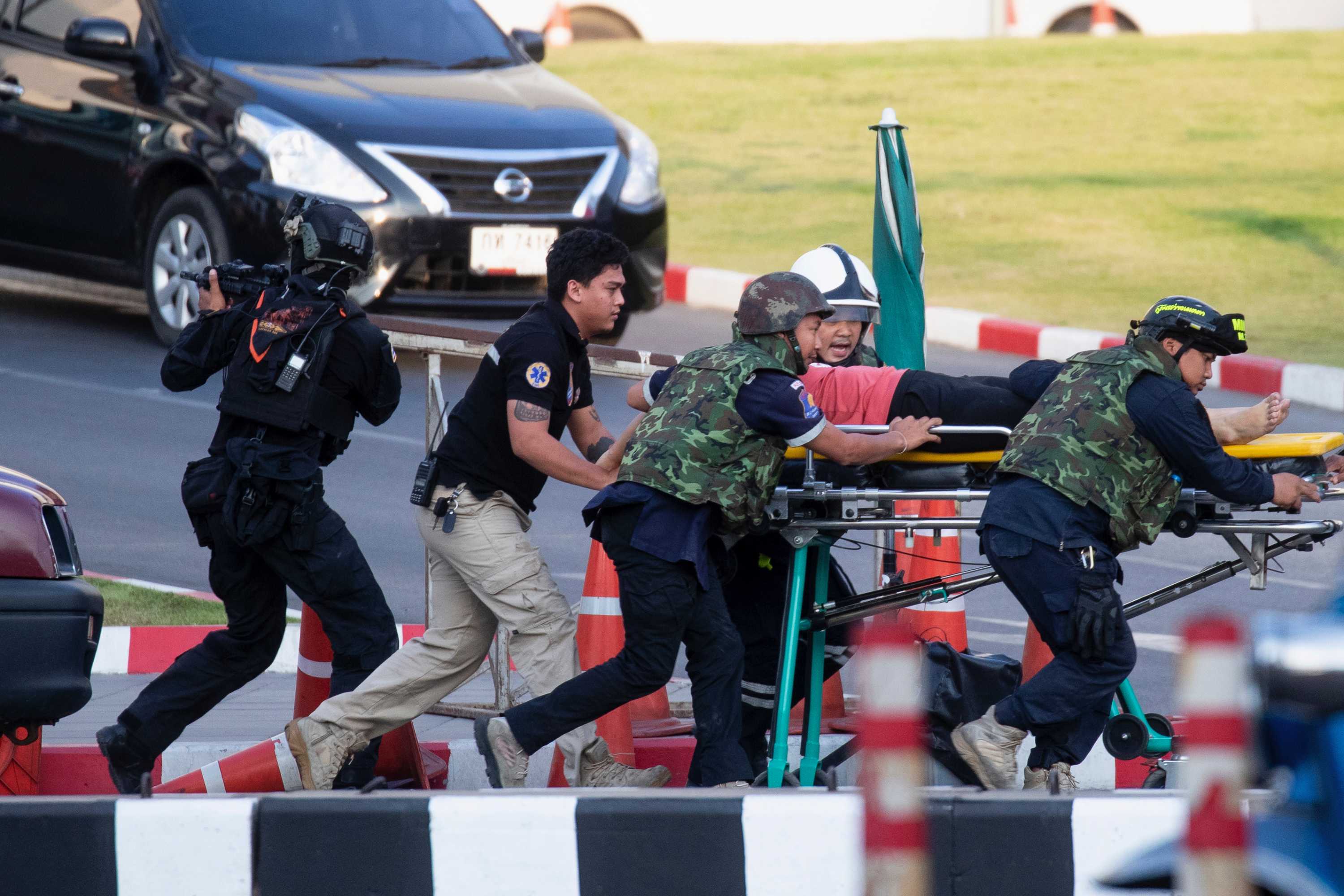 Thailand shooting spree at Terminal 21 Korat shopping centre leaves 26 ...
