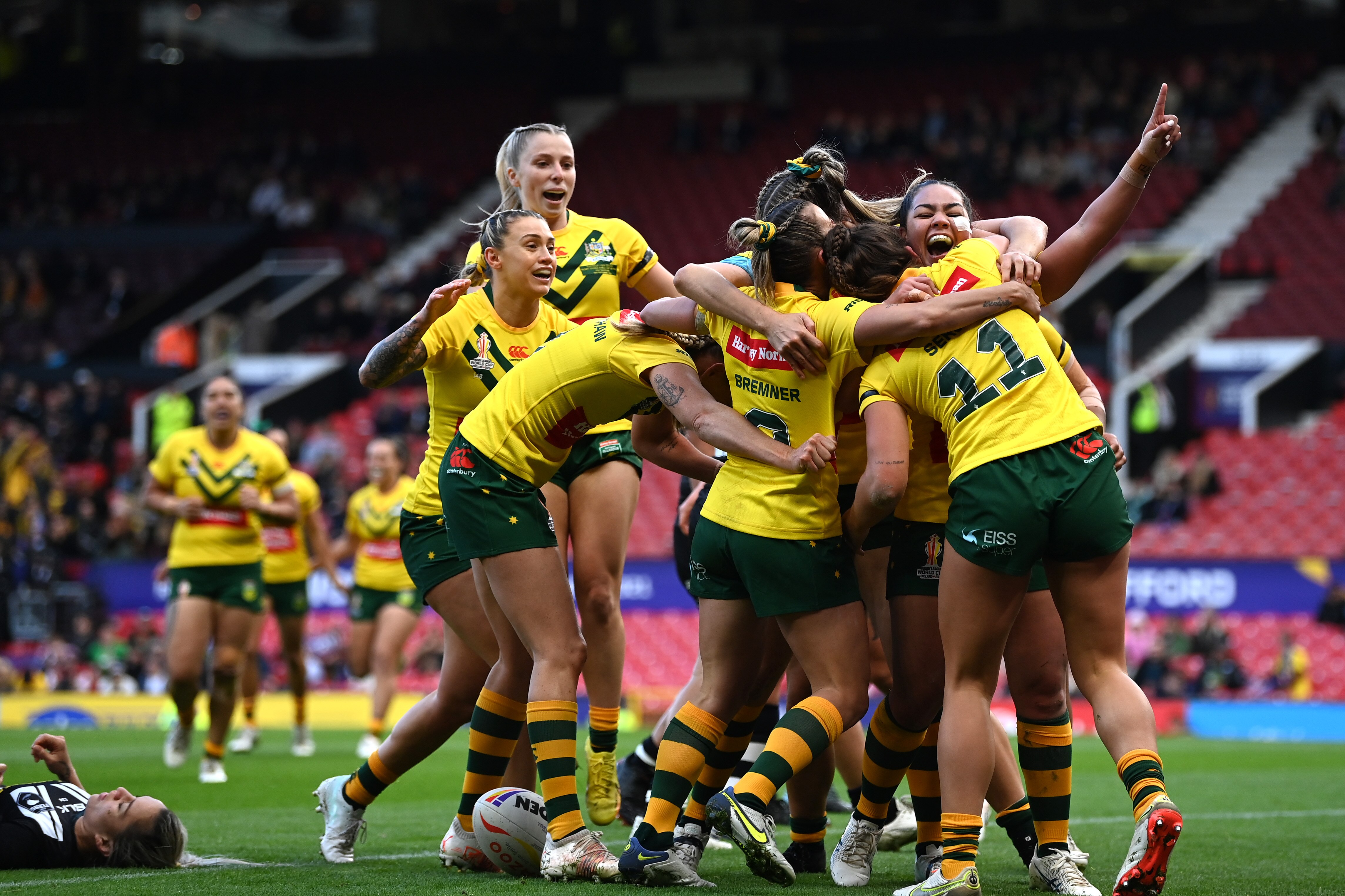 Australia's Jillaroos thrash New Zealand's Kiwi Ferns in dominant Rugby ...