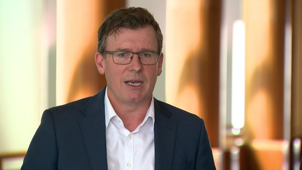 Alan Tudge says Andrews should be focused on reopening Victoria - ABC News