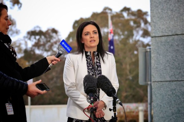 Federal MP Emma Husar accused of bullying takes personal leave - ABC Radio