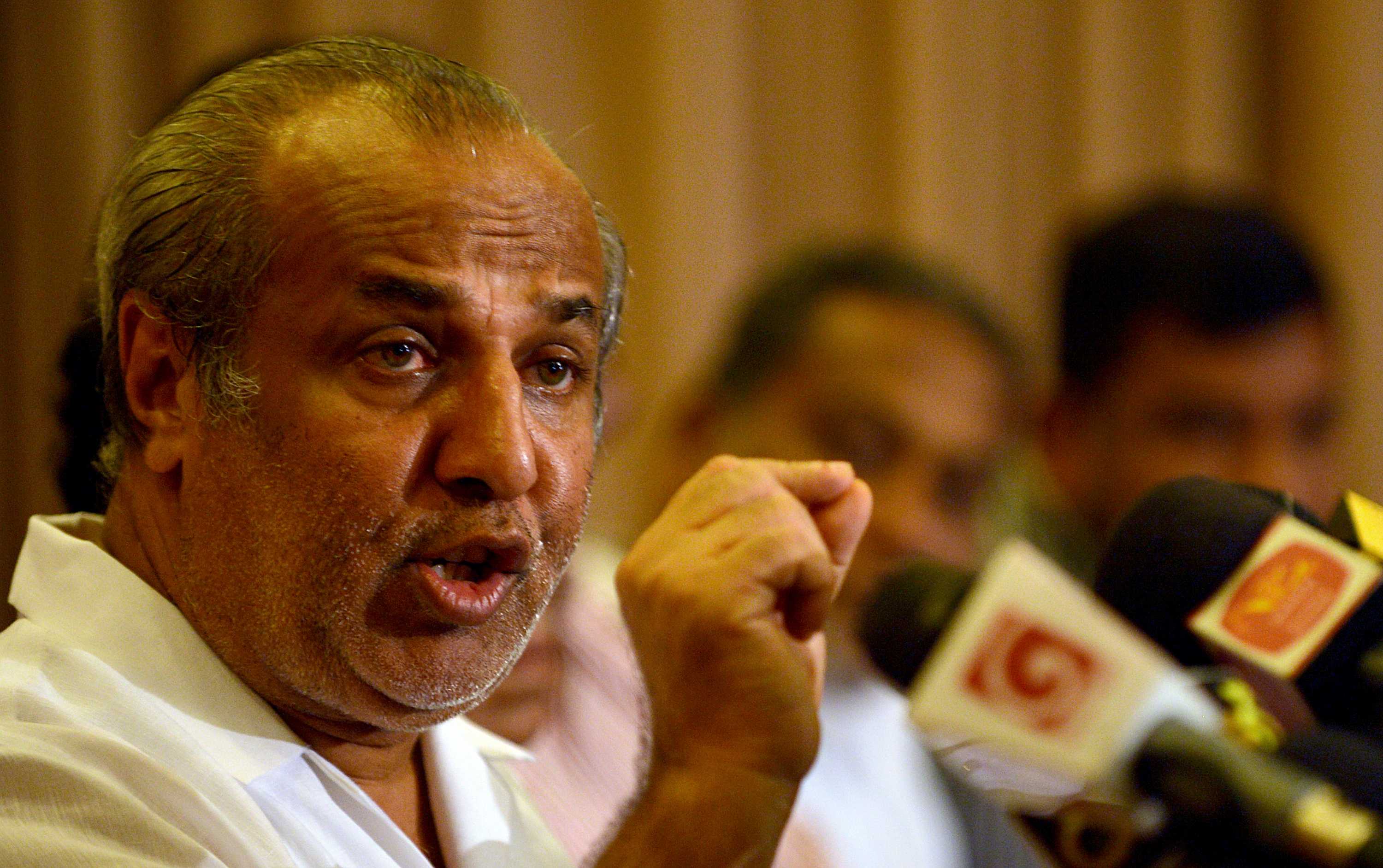Sri Lanka's main Muslim party quits government, pledges to support ...