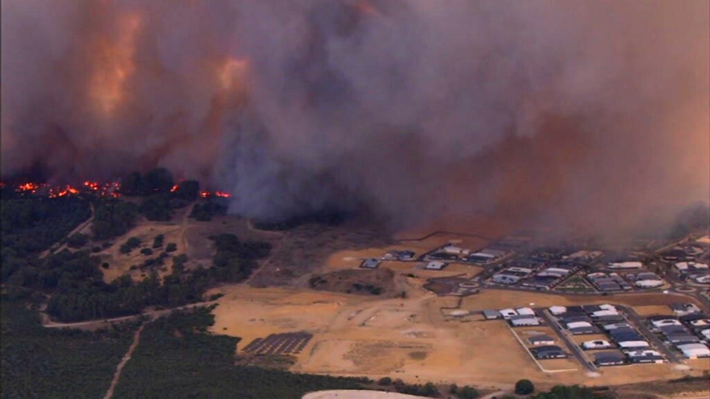 Perth bushfire emergency continues as firefighters spend a fourth day ...
