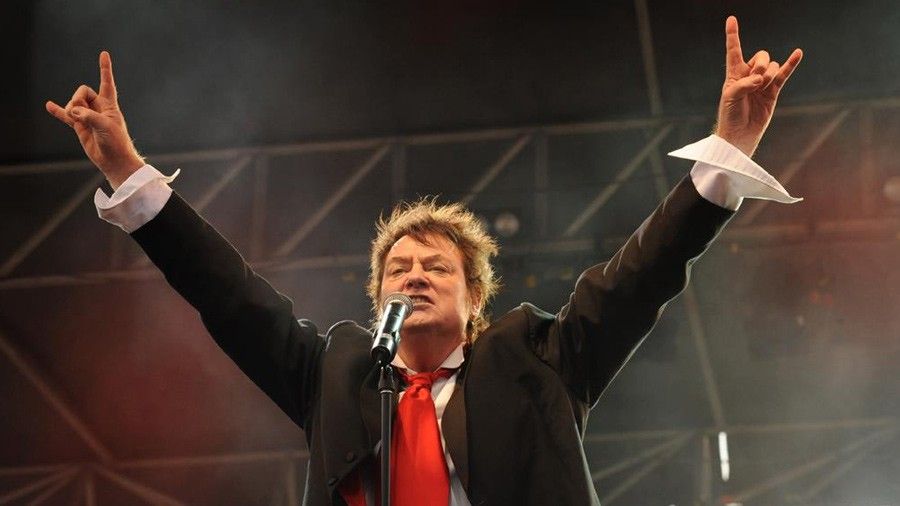 The Angels' Doc Neeson Has Died At Age 67 - Double J