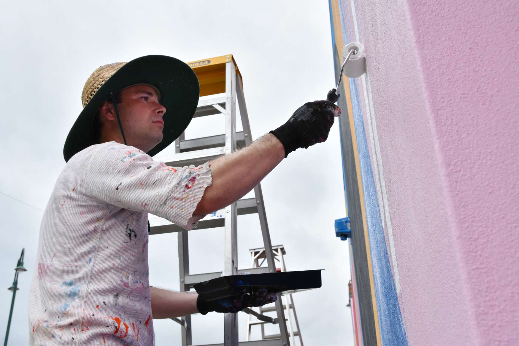 Scientists discover new colour which could cool South Australian homes ...