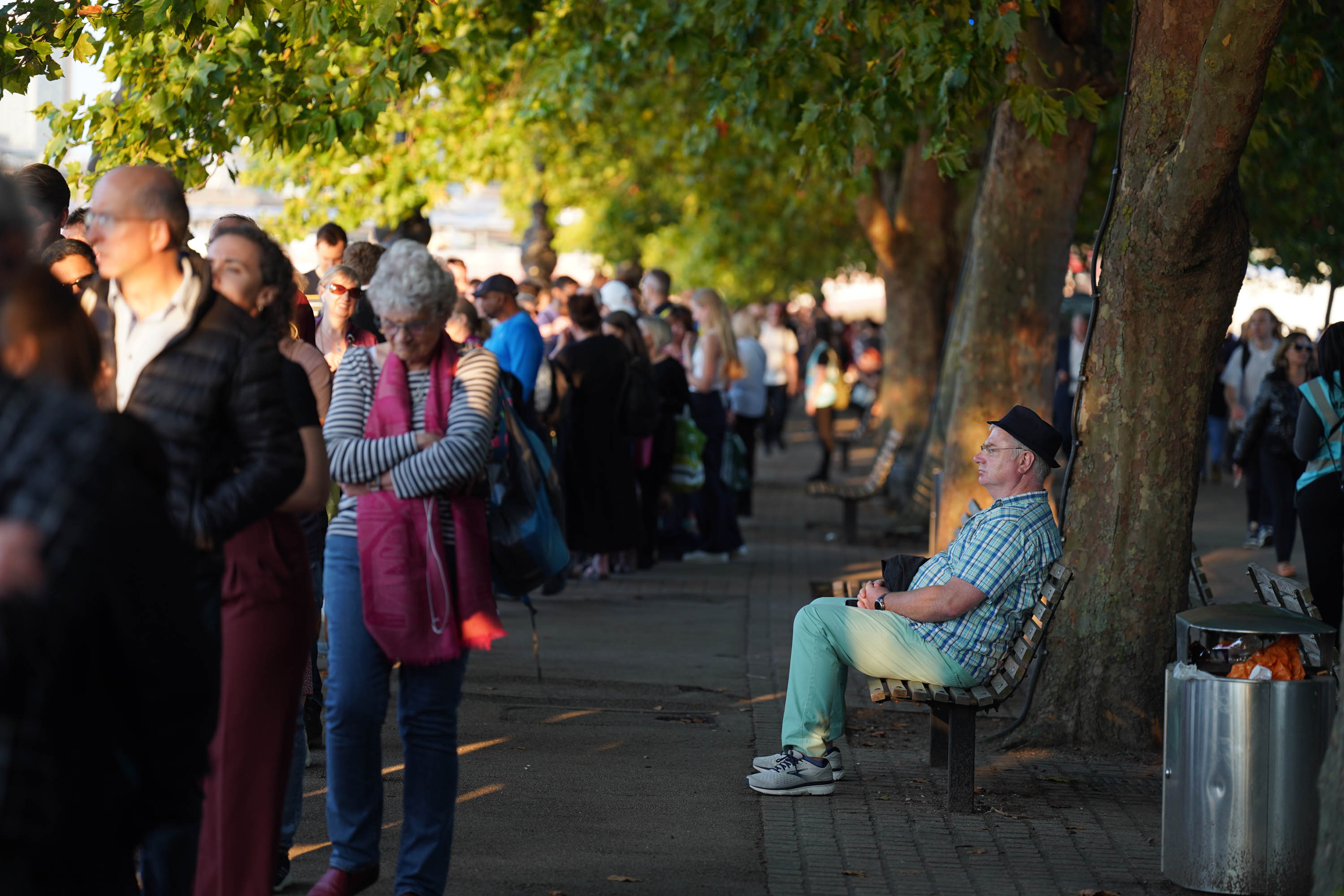 King Charles, Prince William make surprise visit to crowds, as UK ...