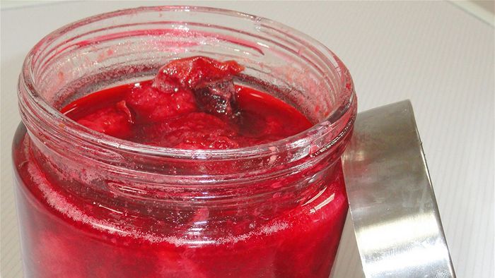 Plums in Port Syrup - ABC News