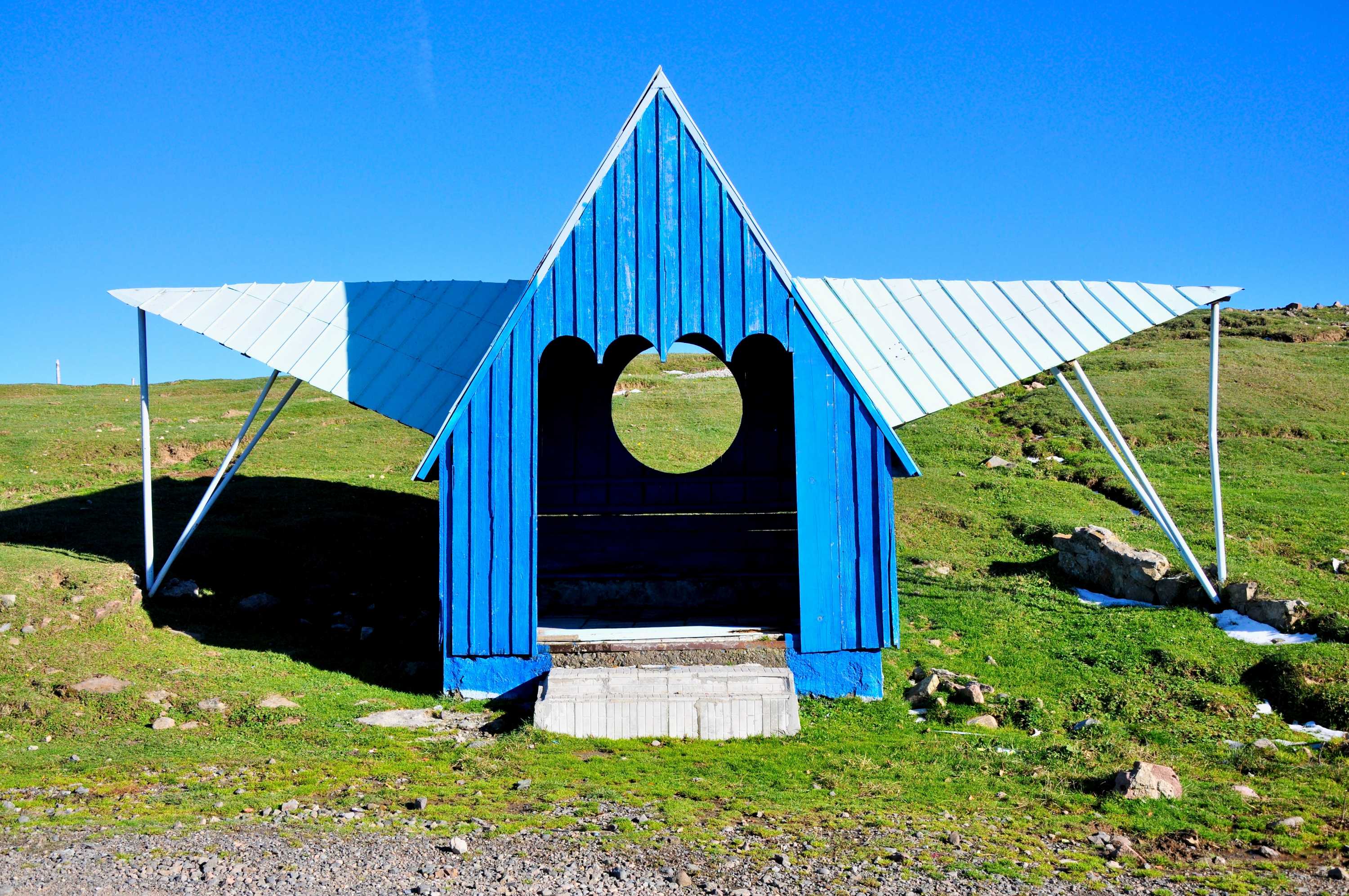 Celebrating the Soviet Union's bizarre bus stop architecture - ABC News
