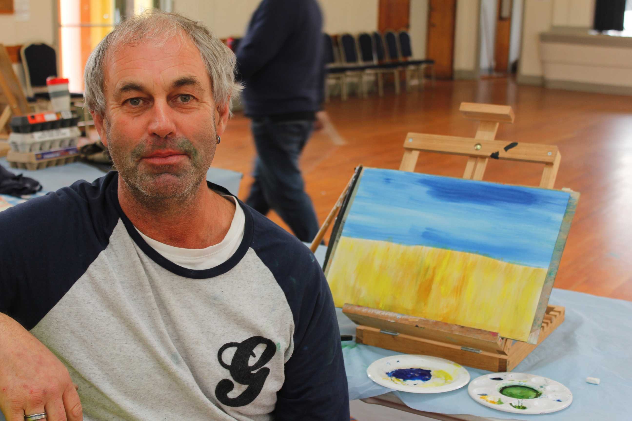 Tasmanians with a brain injury find help through art - ABC News